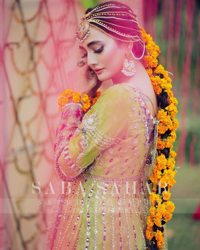 Suzain Fatima is Looking Gorgeous in her Latest Photo Shoot | Reviewit.pk