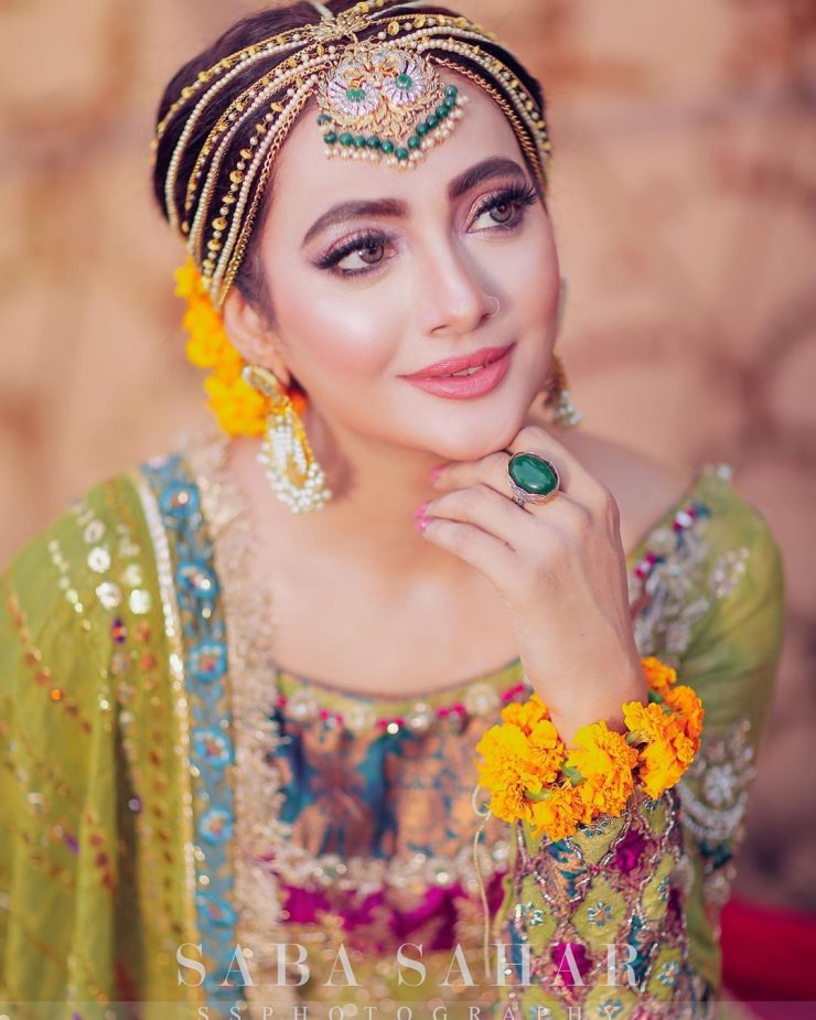 Suzain Fatima is Looking Gorgeous in her Latest Photo Shoot | Reviewit.pk
