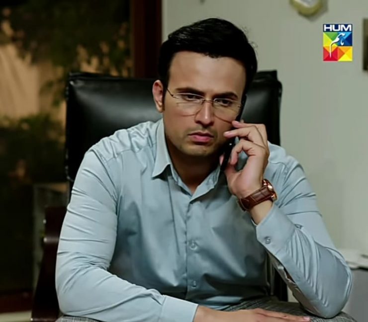 Usman Mukhtar Criticized For Quirky Reply To A Question | Reviewit.pk