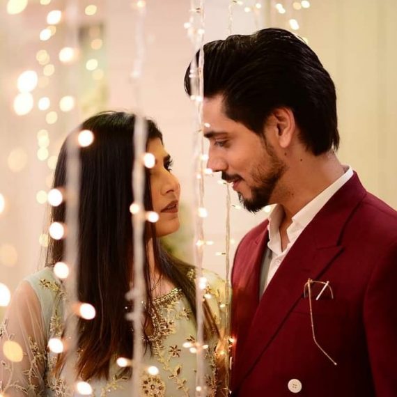 Ahmed Godil With His Wife On The Set Of Good Morning Pakistan | Reviewit.pk