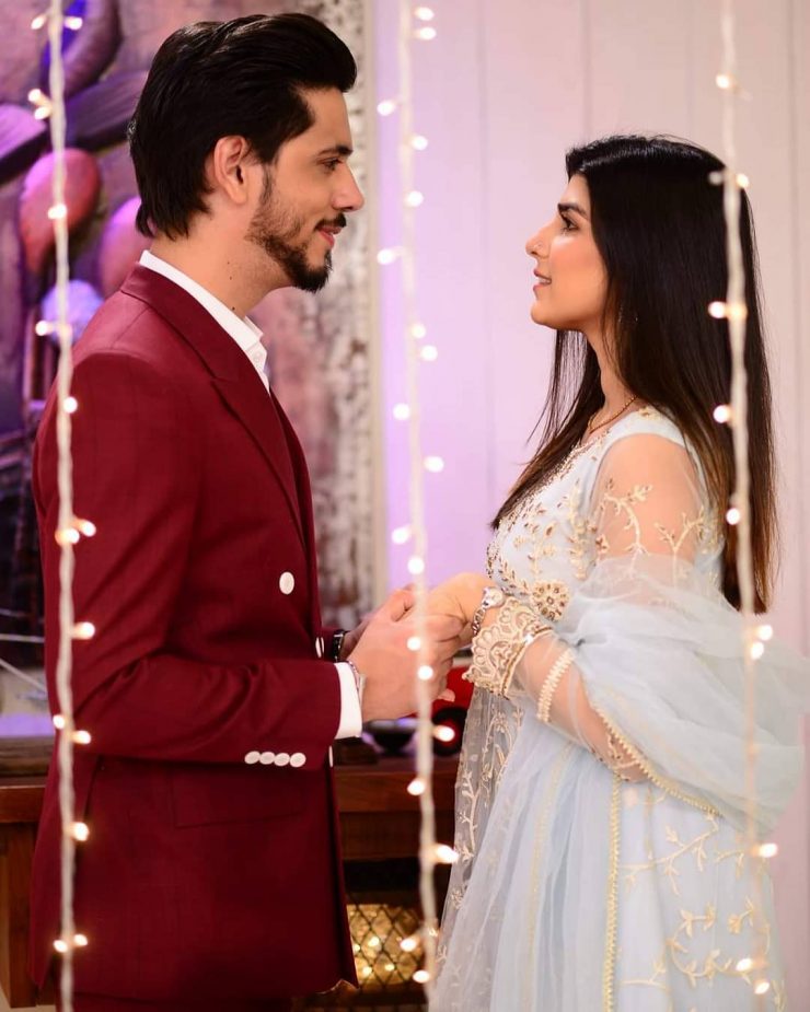 Ahmed Godil With His Wife On The Set Of Good Morning Pakistan | Reviewit.pk
