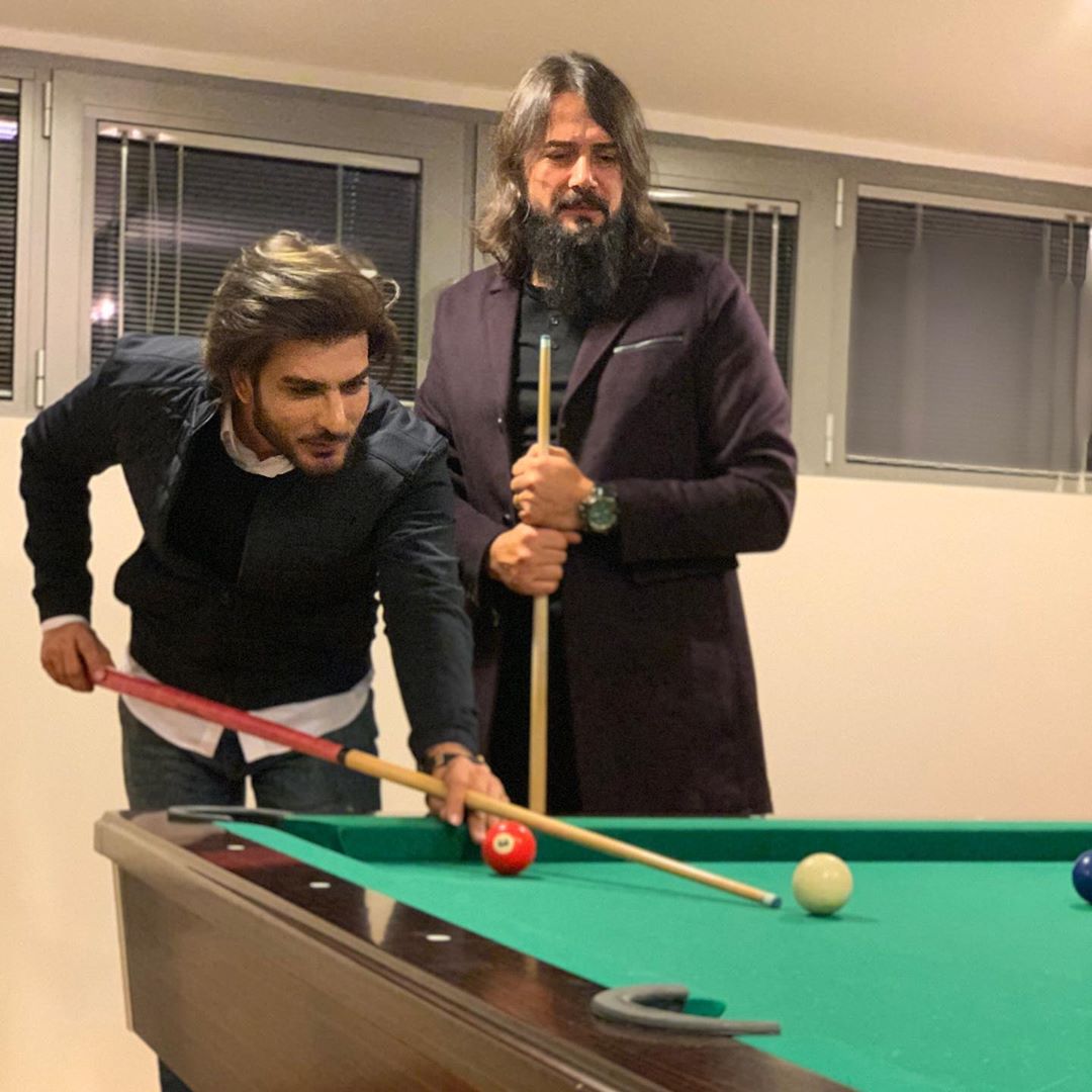 Imran Abbas Meets The Famous Turkish Star | Reviewit.pk