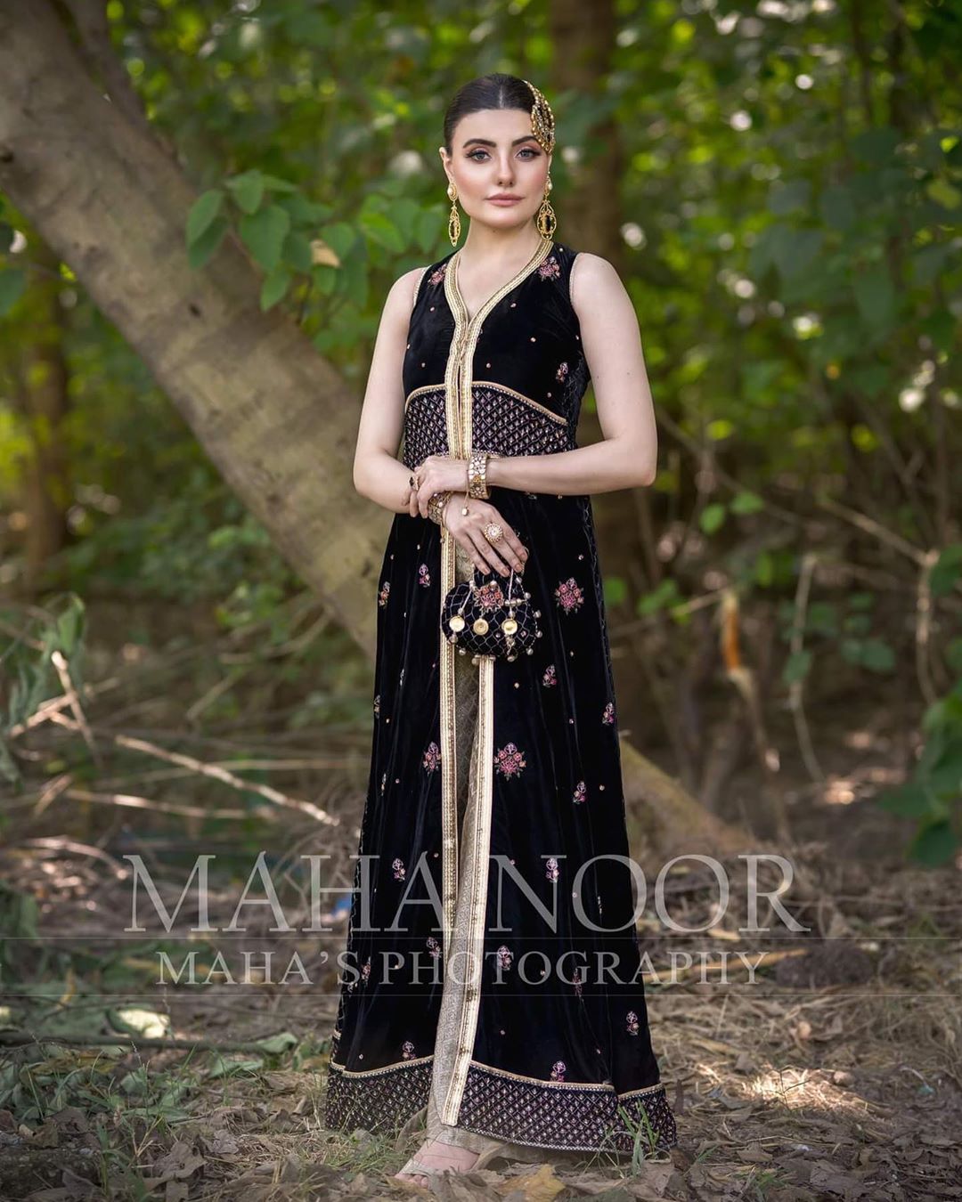 Latest Shoot Of Kayseria Official Featuring Zainab Jamil | Reviewit.pk