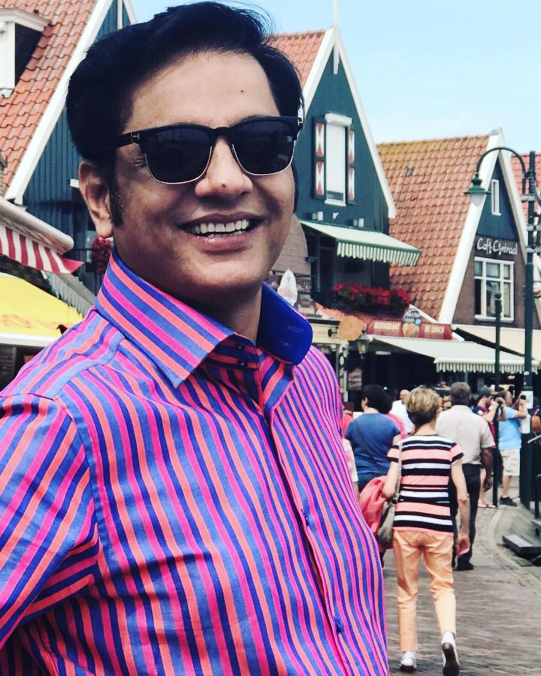 And That’s How Nabeel’s Wardrobe is Different than the Others | Reviewit.pk