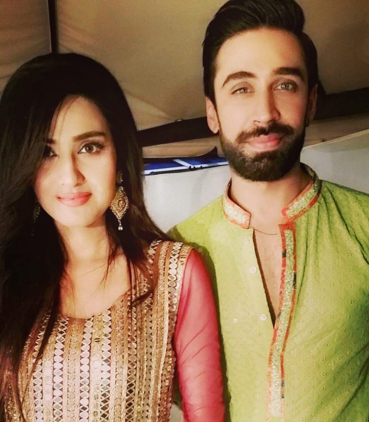 Zara Sheikh Is All Set To Make Her Drama Debut | Reviewit.pk