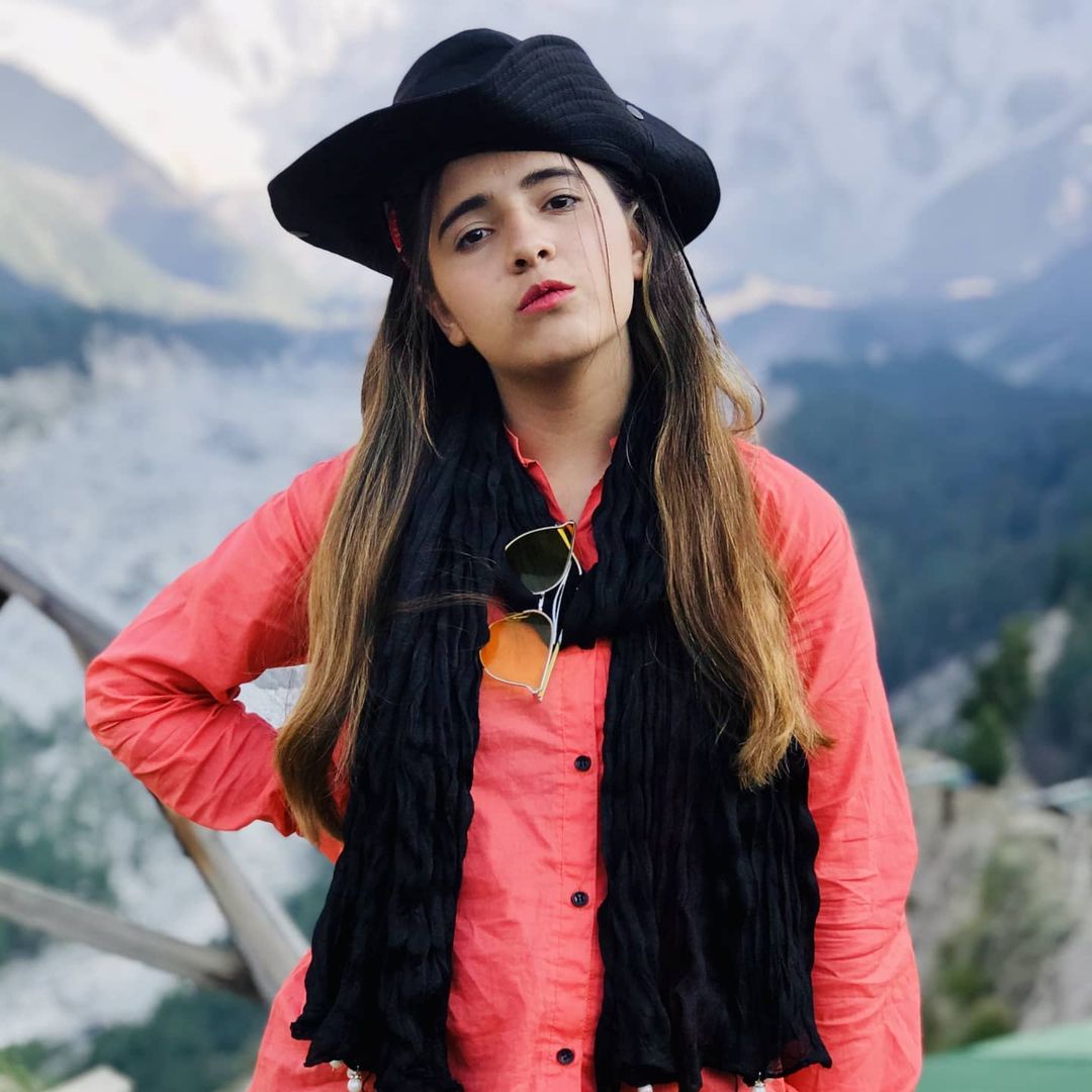 Allay (Munjha Mar Wara) Girl Urooj Fatima | Real Life Pictures ...