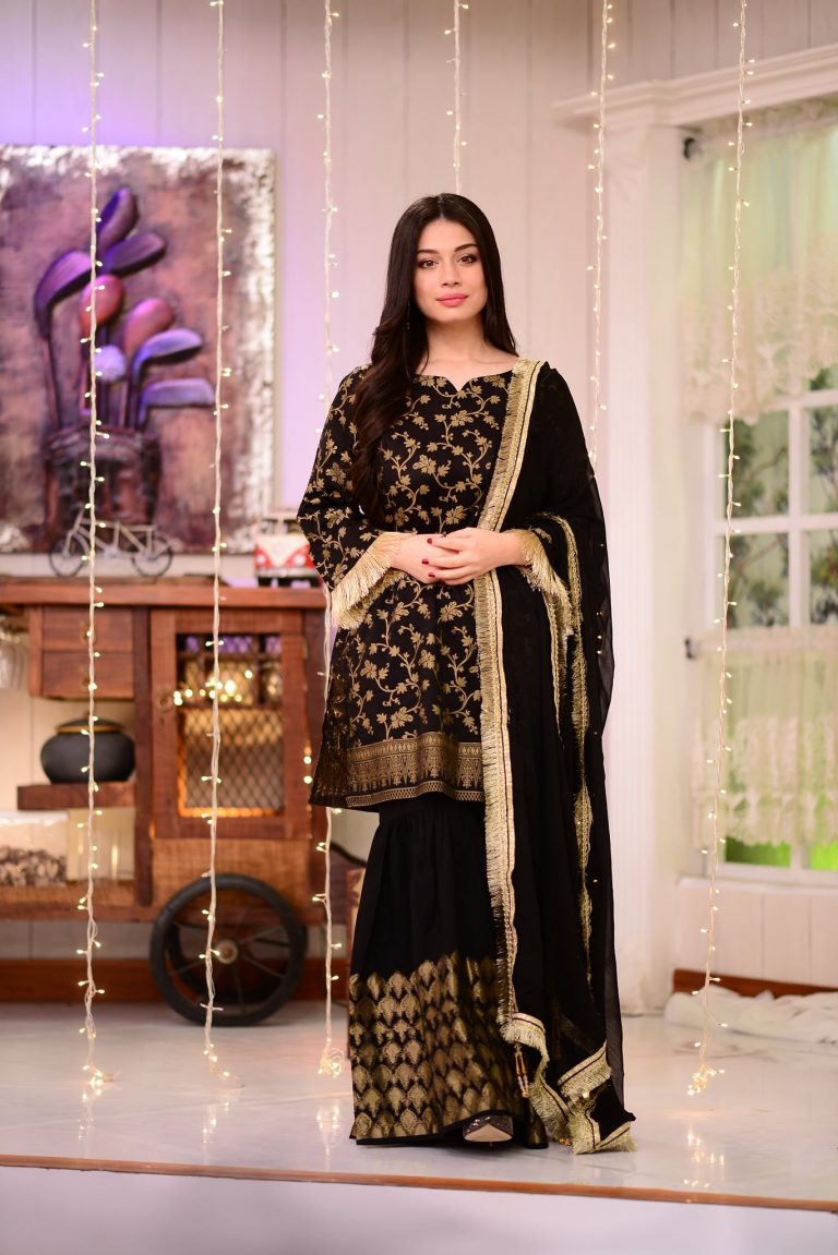 Maha Hasan, Sidra Batool and Komal Meer Pictures from GMP | Reviewit.pk