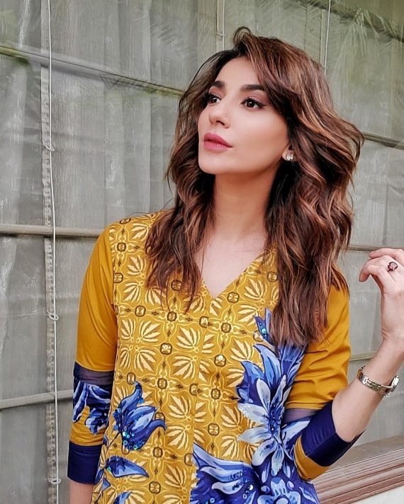 Chalawa Cast In Real Life | Reviewit.pk