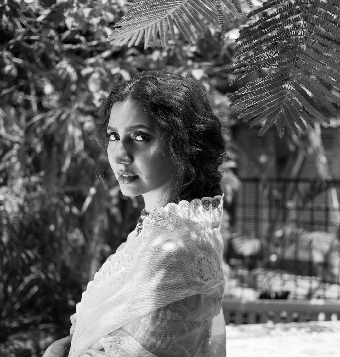 Here Is Why Mahira Khan Rejected Fairness Cream Advertisements ...