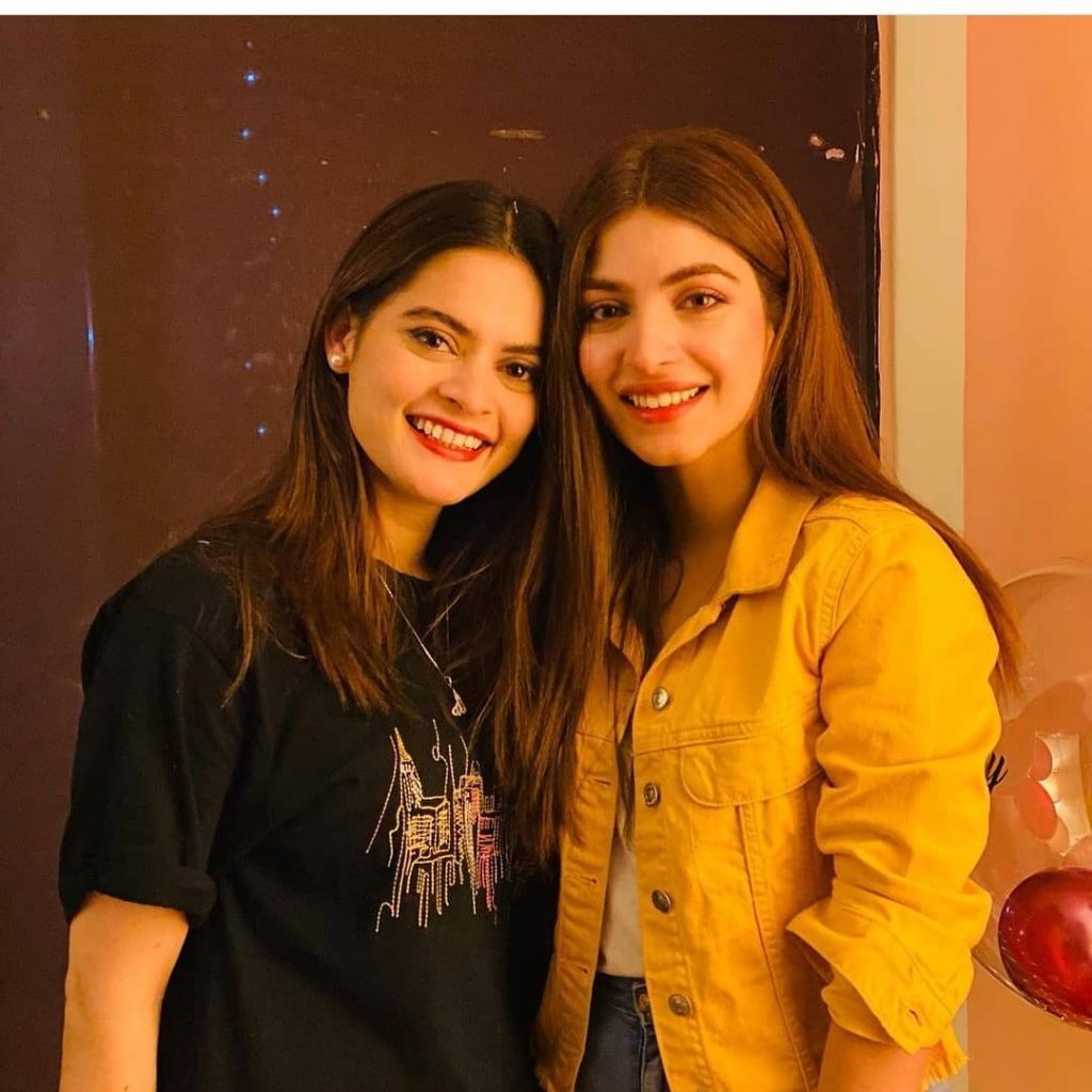 Minal Khan Birthday Pictures with Family and Friends | Reviewit.pk