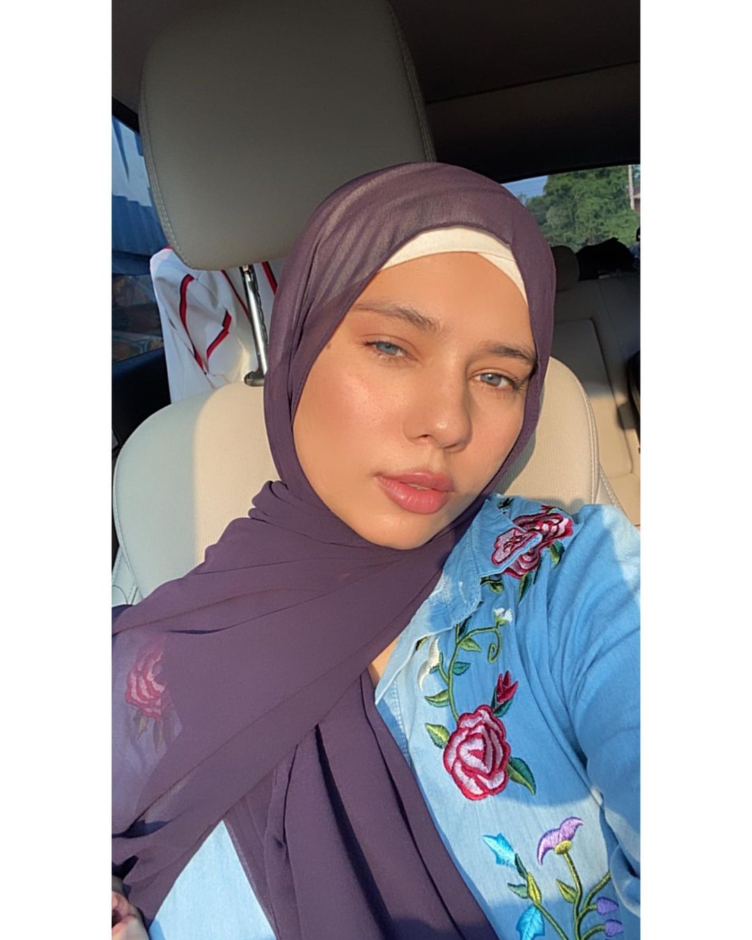 Model Anam Malik Bids Farewell To Showbiz And Embraced Hijab | Reviewit.pk