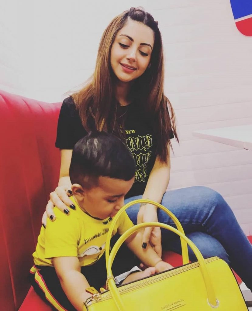 Pakistani Celebrities Who Became Parents In 2020 | Reviewit.pk