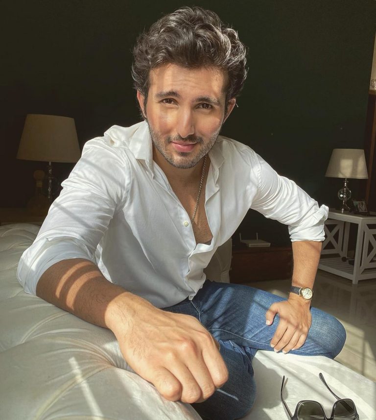 Nand Drama Cast In Real Life | Reviewit.pk