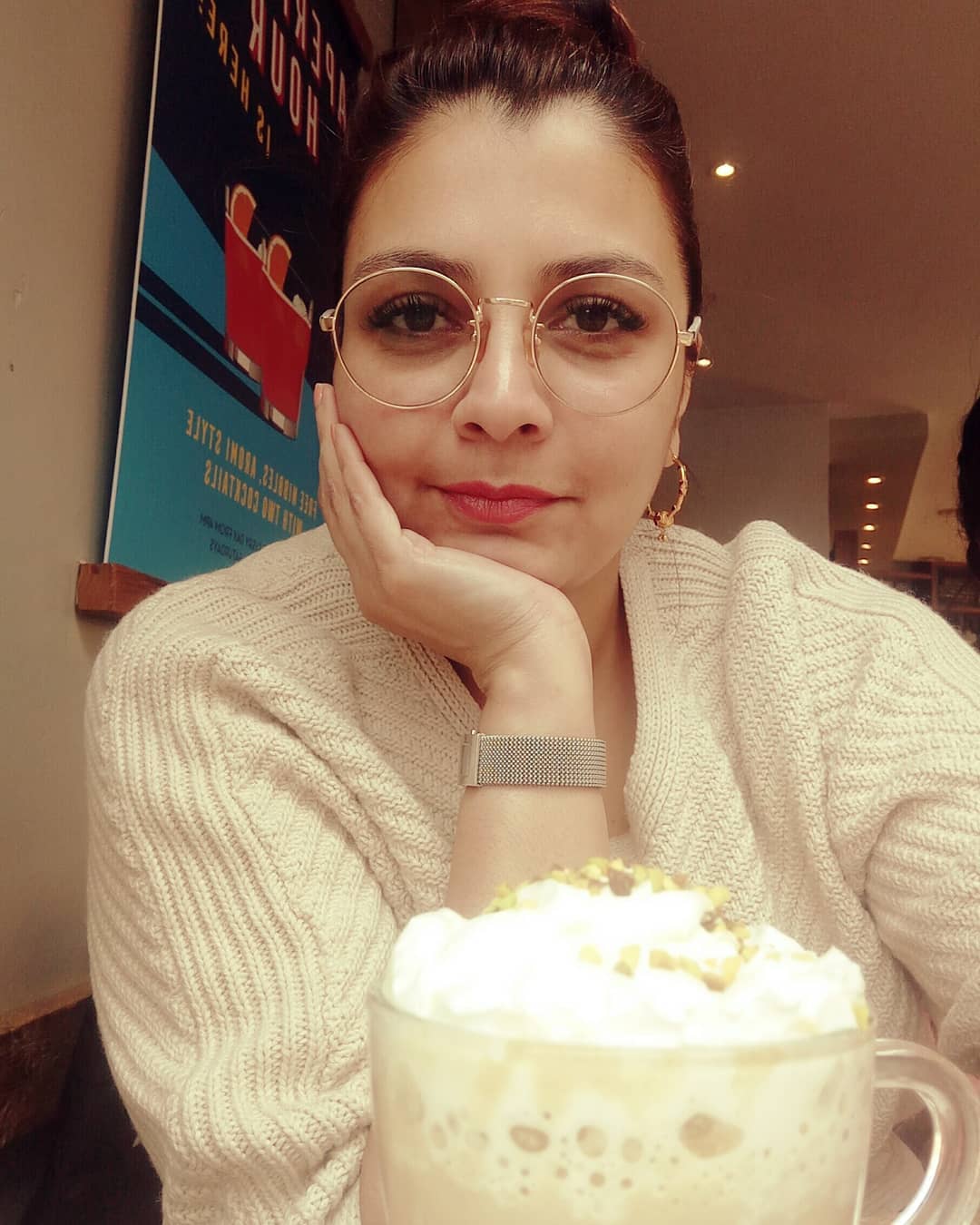 Nand Drama Cast In Real Life | Reviewit.pk