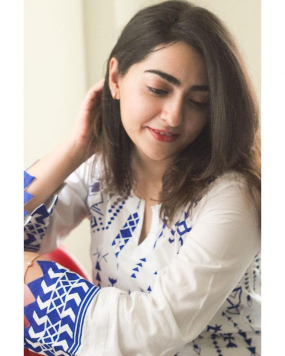 Nand Drama Cast In Real Life | Reviewit.pk