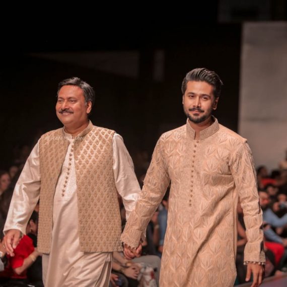 Fitrat Drama Cast In Real Life | Reviewit.pk