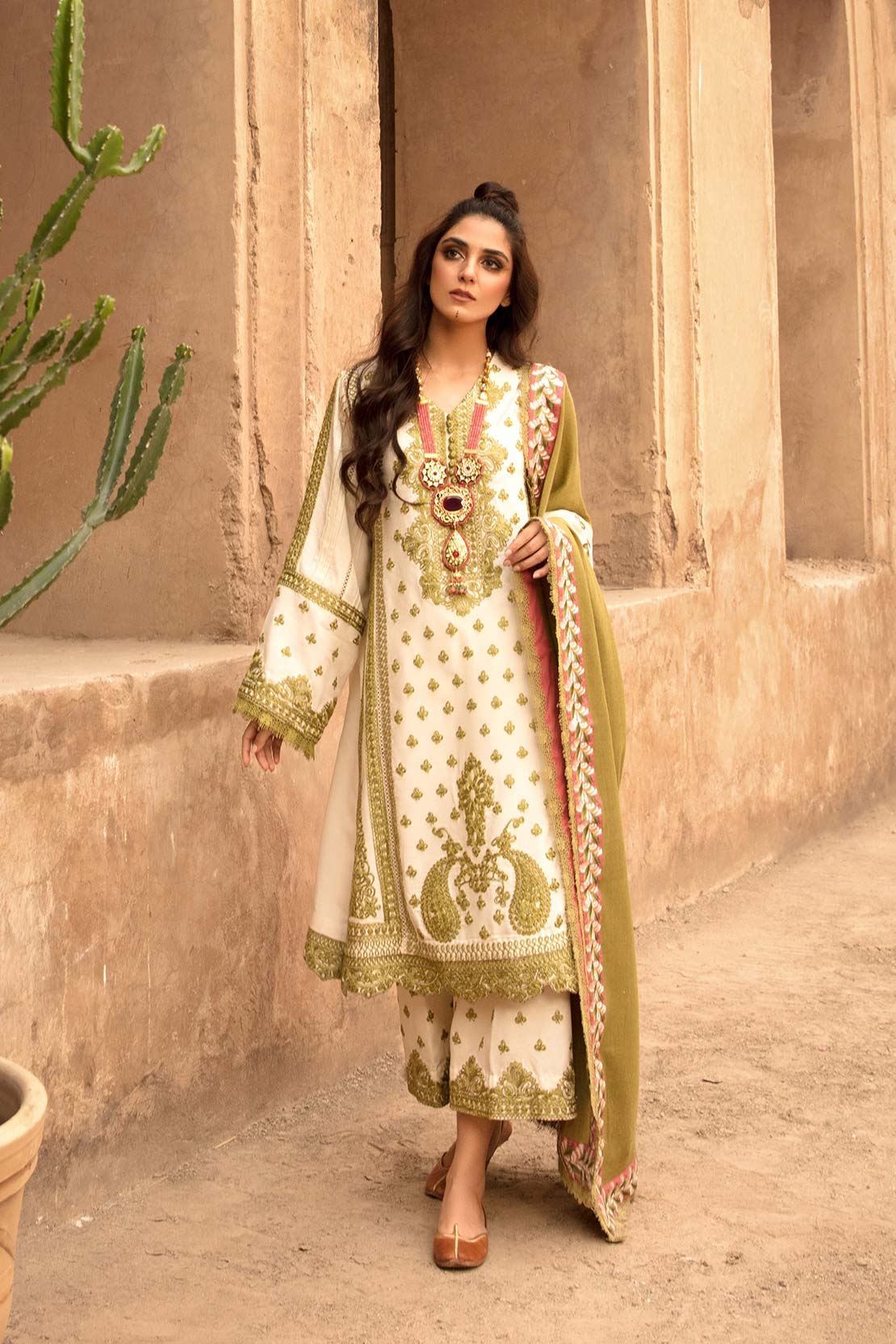 Crimson Winter Collection 2020 | Pictures And Prices | Reviewit.pk