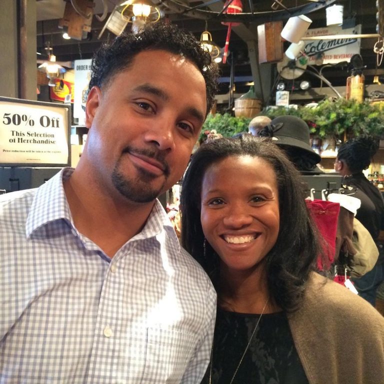 Jonathan Pitts Wife | 10 Beautiful Pictures | Reviewit.pk