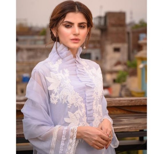 Zubab Rana - Everything You Need To Know About Her | Reviewit.pk