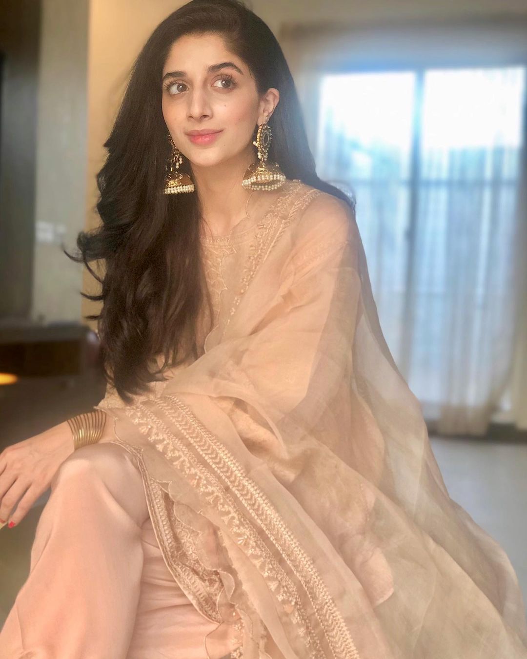 Mawra Hocane Looks Exquisite in these Ivory Ensembles | Reviewit.pk