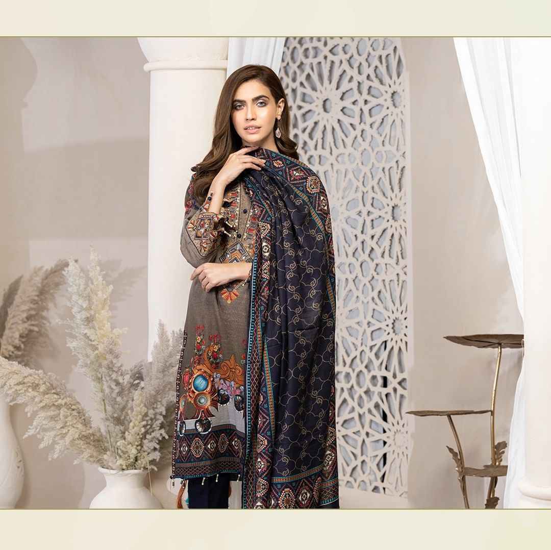 Mohagni Winter Collection 2020 | Pictures And Prices | Reviewit.pk