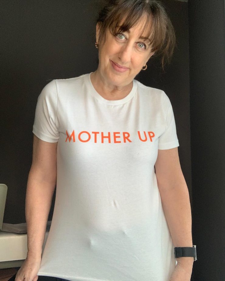 Mom Cast In Real Life | Reviewit.pk