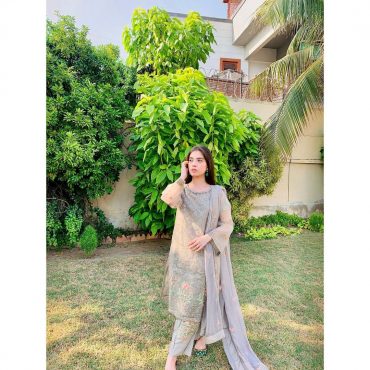 Raaz e Ulfat Cast In Real Life | Reviewit.pk