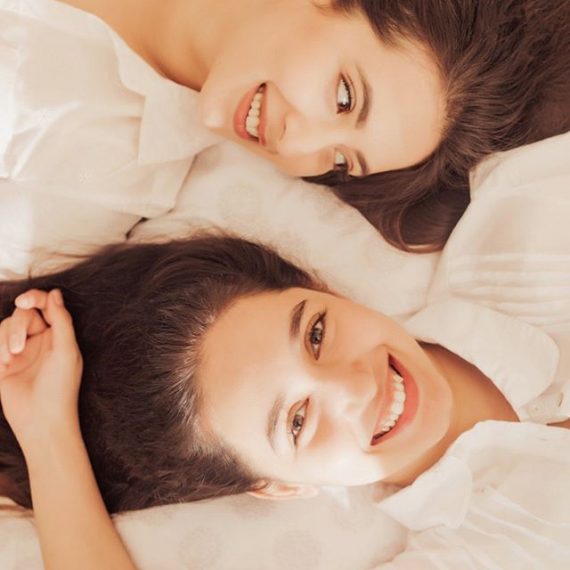 Raaz e Ulfat Cast In Real Life | Reviewit.pk