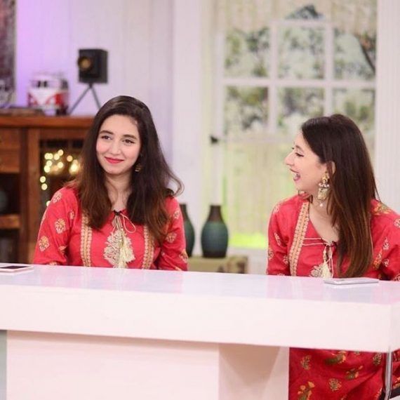 Raaz e Ulfat Cast In Real Life | Reviewit.pk