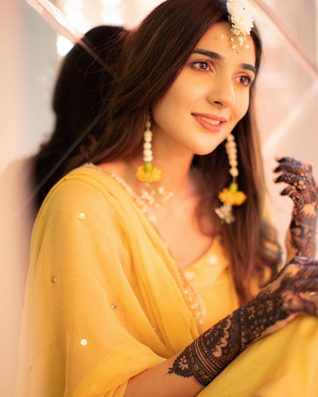 Rabab Hashim Mehndi And Mayoun - Pictures And Videos | Reviewit.pk