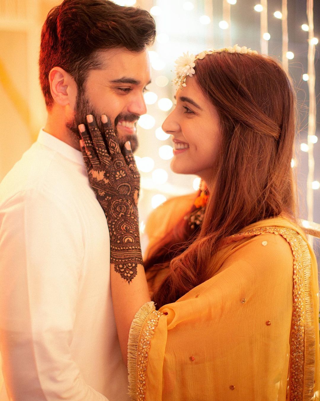 Rabab Hashim Mehndi And Mayoun - Pictures And Videos | Reviewit.pk