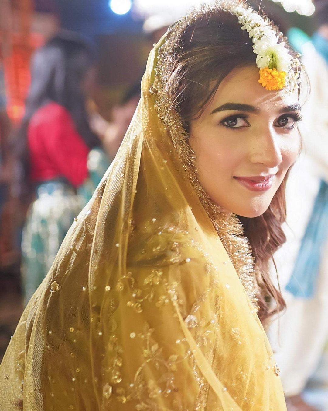 Rabab Hashim Stuns In Exquisite Black Outfit | Reviewit.pk