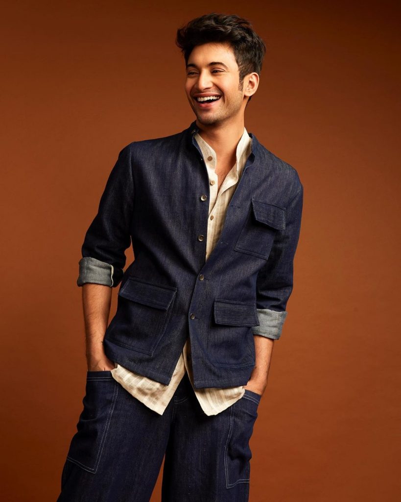 Ludo Cast in Real Life 2020 | Reviewit.pk