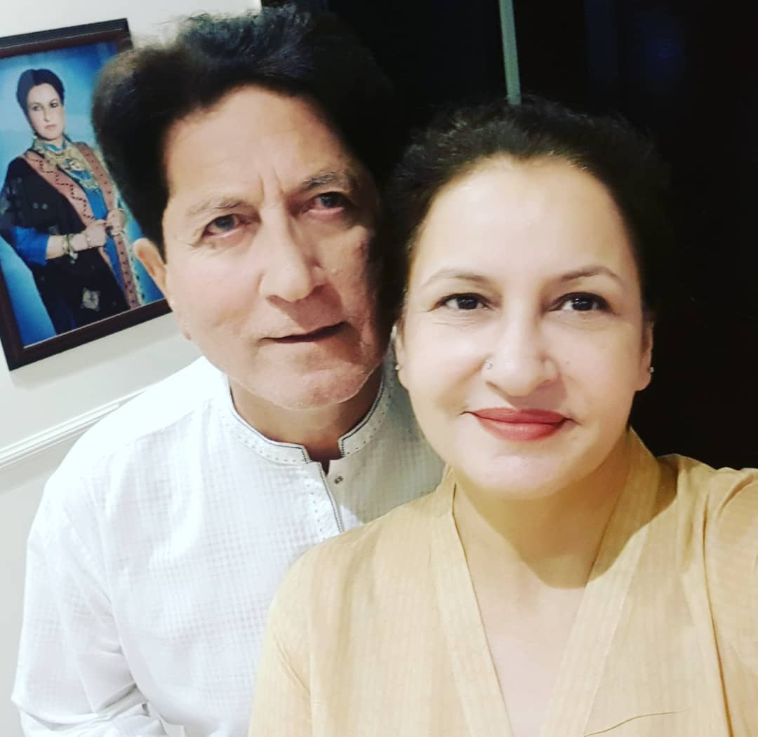 Saba Faisal Family - 20 Beautiful Pictures | Reviewit.pk