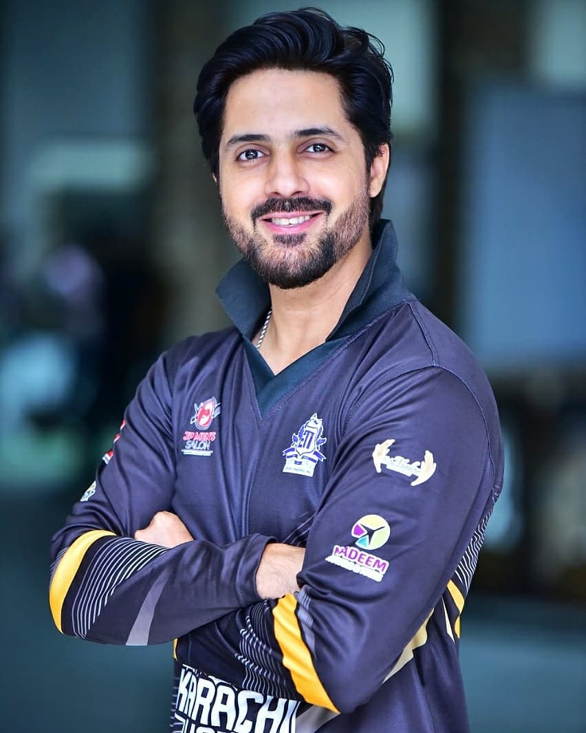 Umeed Drama Cast In Real Life | Reviewit.pk