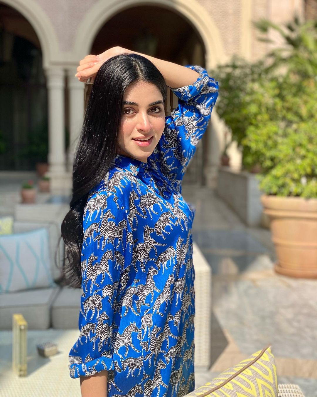 25 Latest Photos of The Beautiful Anmol Baloch | Reviewit.pk