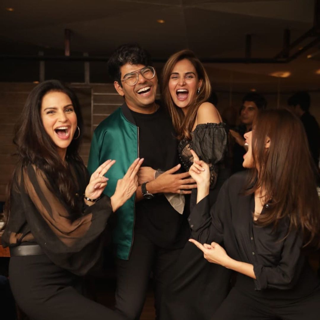 20 Latest Pictures Of Mehreen Syed | Reviewit.pk