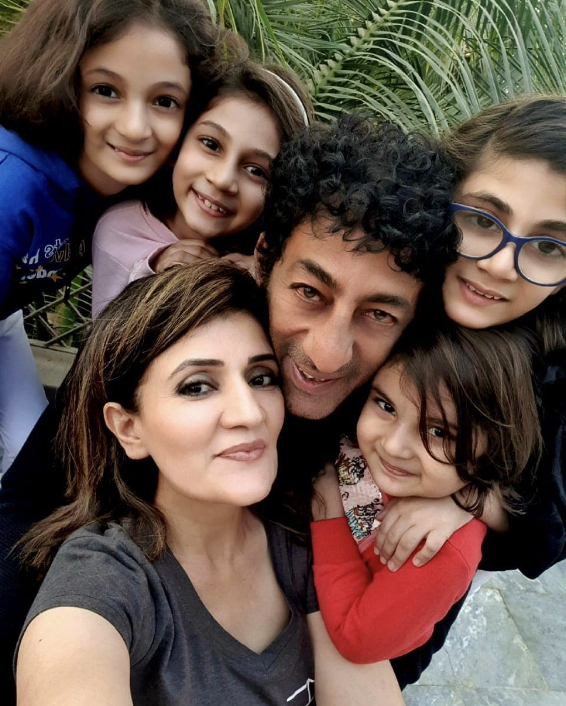 Adnan Shah Tipu With His Wife - Romantic Pictures | Reviewit.pk