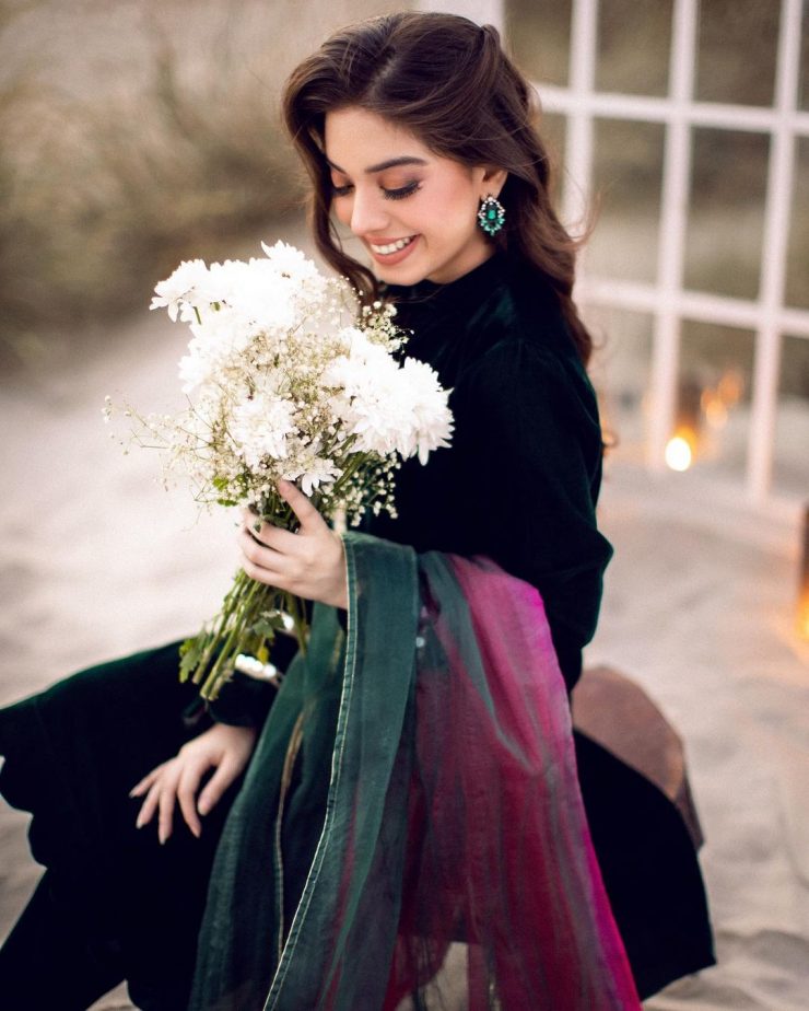 Arisha Razi Khan Latest Photoshoot | Reviewit.pk