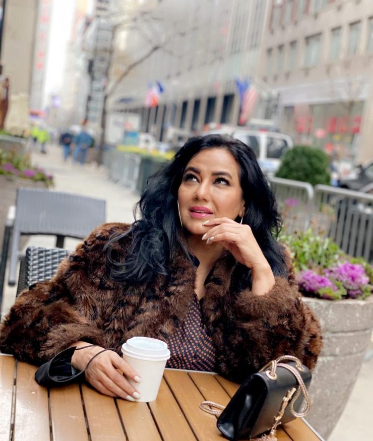 Ayesha Gul Giving Major Vacay Goals In NYC Pictures | Reviewit.pk