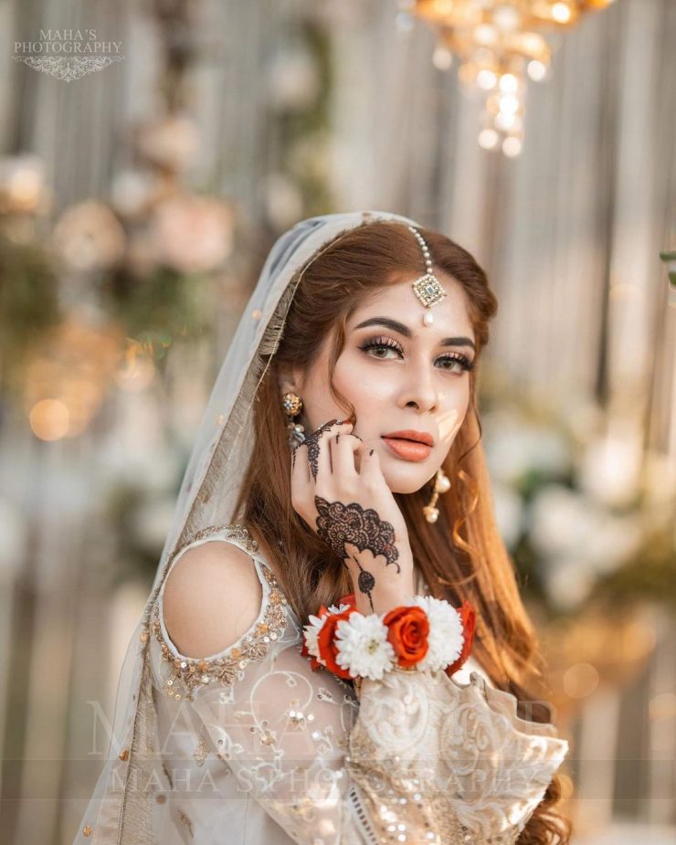 Azekah Daniel Latest Bridal Shoot for Royli Salon | Reviewit.pk
