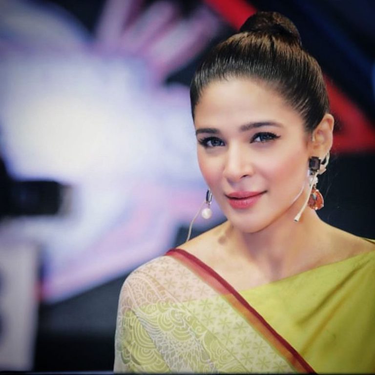 Bulbulay Cast In Real Life | Reviewit.pk