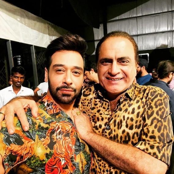 Bulbulay Cast In Real Life | Reviewit.pk