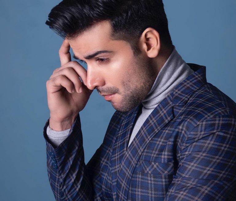 New Sensation Inayat Khan Pictures | Reviewit.pk