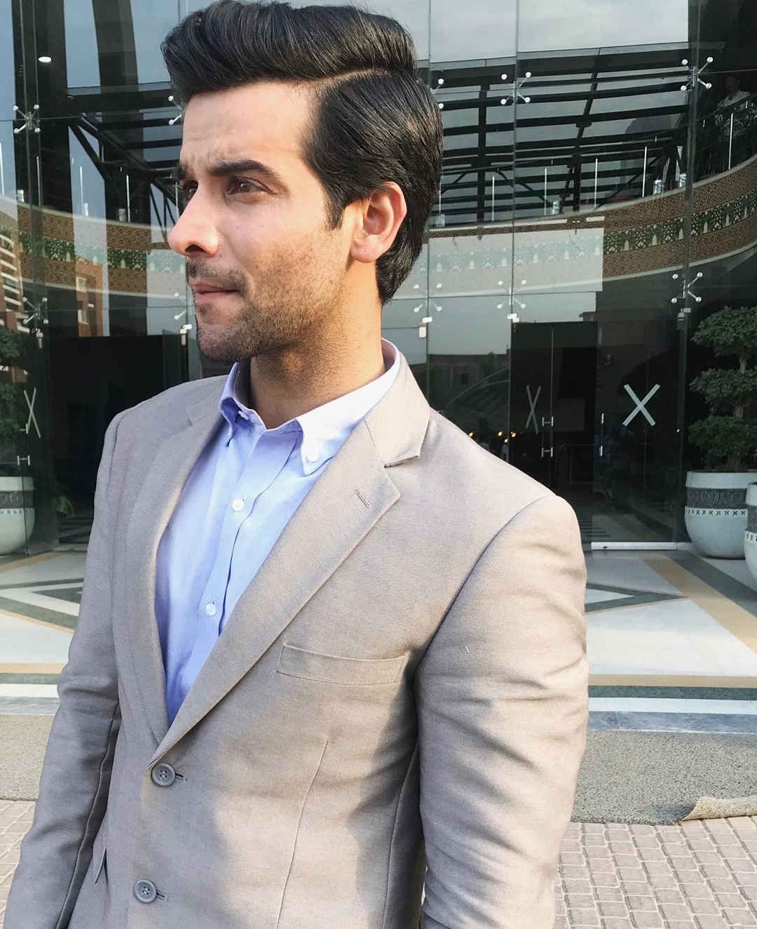 New Sensation Inayat Khan Pictures | Reviewit.pk