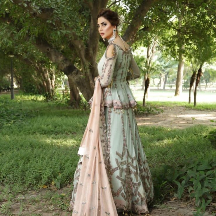 Fiza Ali Beautiful Bridal Pictures | Reviewit.pk