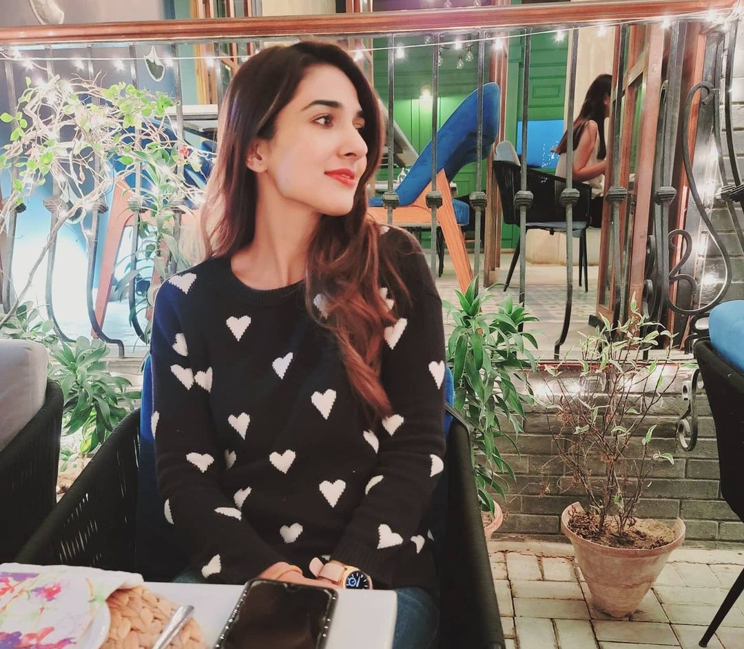 Rabab Hashim Shares Beautiful Pictures After Wedding | Reviewit.pk