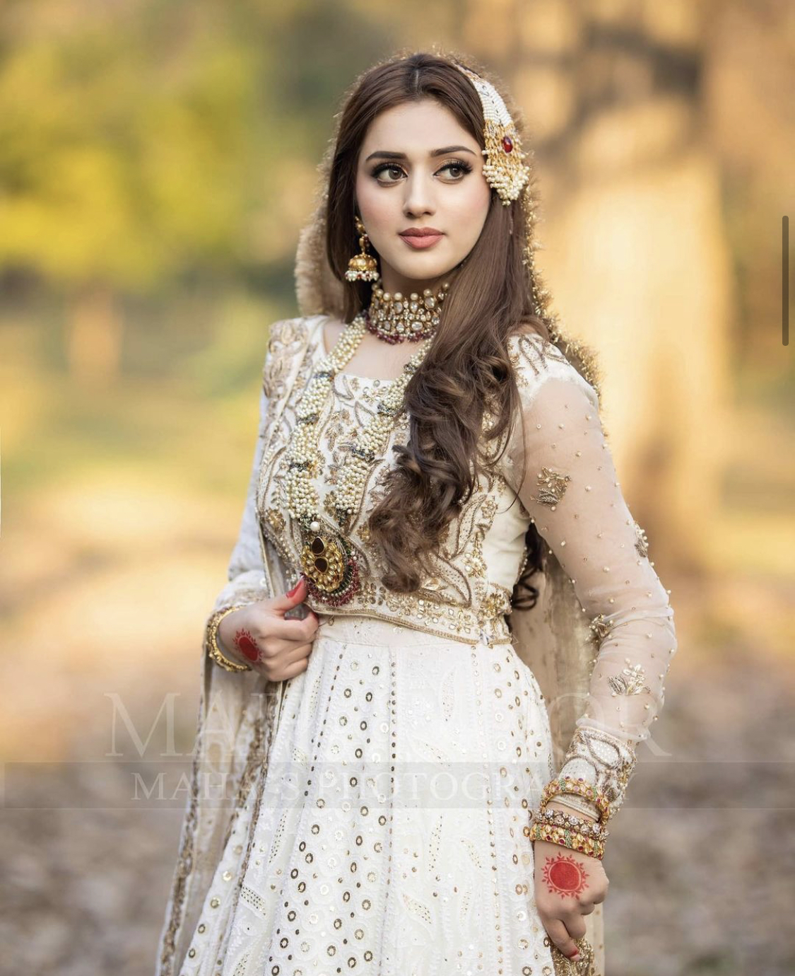 Latest Bridal Photoshoot Of Jannat Mirza | Reviewit.pk