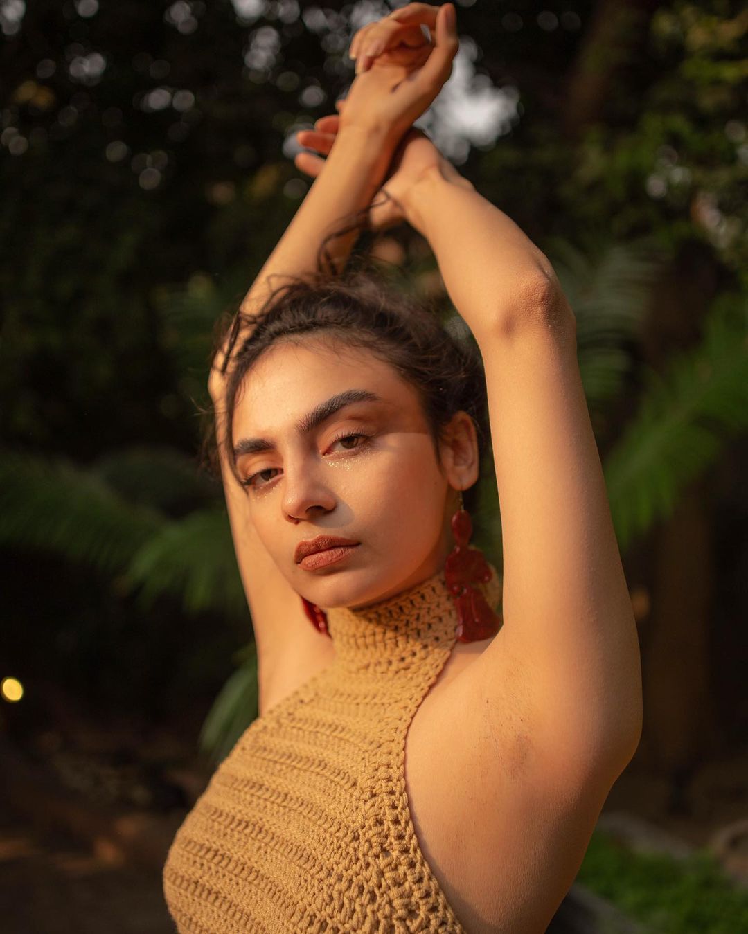 Mehar Bano Impressing With Awesome Dance Moves | Reviewit.pk