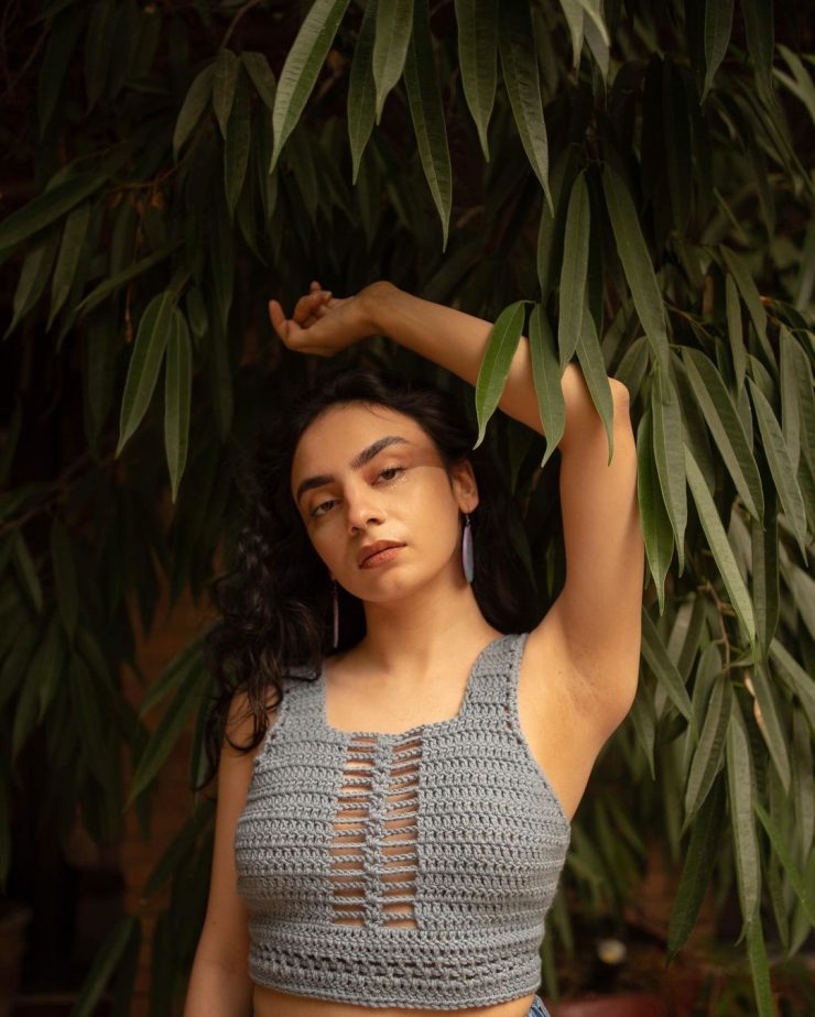 Actress Mehar Bano Knit Wear Latest Shoot for Sid Crafts | Reviewit.pk